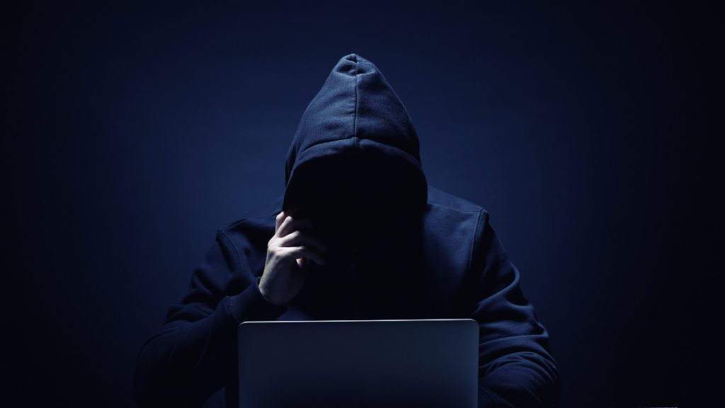 Hackers Use LinkedIn to Target Cryptocurrency Users with RustDoor Malware - CommandLink